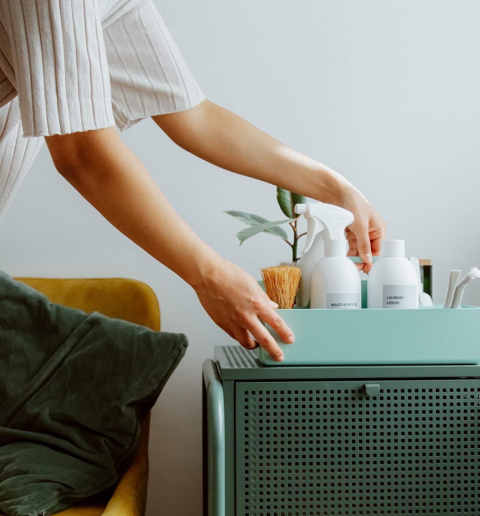 HOW WE EDIT AND ORGANISE A SPACE - The Home Organisation